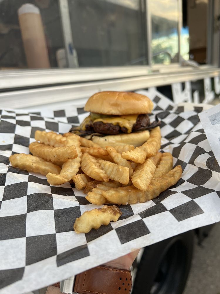 NO GOOD BURGER TRUCK - Updated October 2024 - 12 Photos & 13 Reviews ...