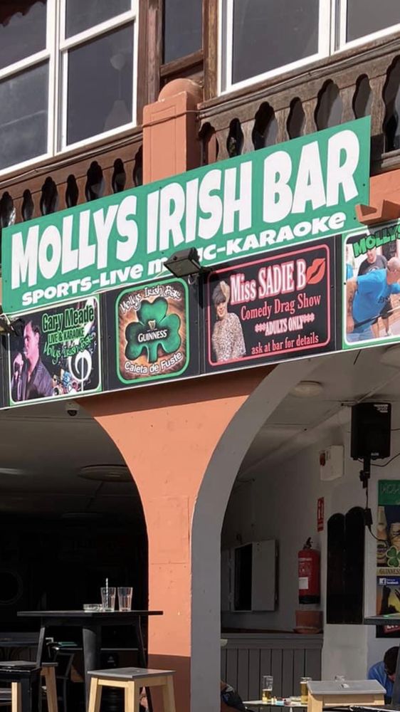 MOLLY’S IRISH BAR - C. Peatonal Orchilla 11, Castillo Caleta de Fuste ...