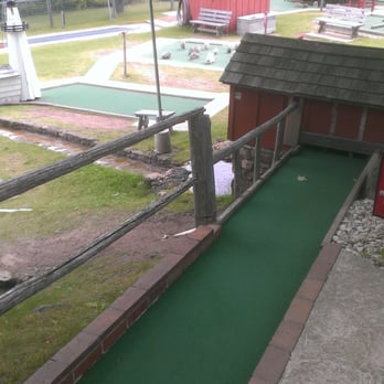 RED PUTTER MINI GOLF - Updated September 2025 - 26 Photos & 48 Reviews ...