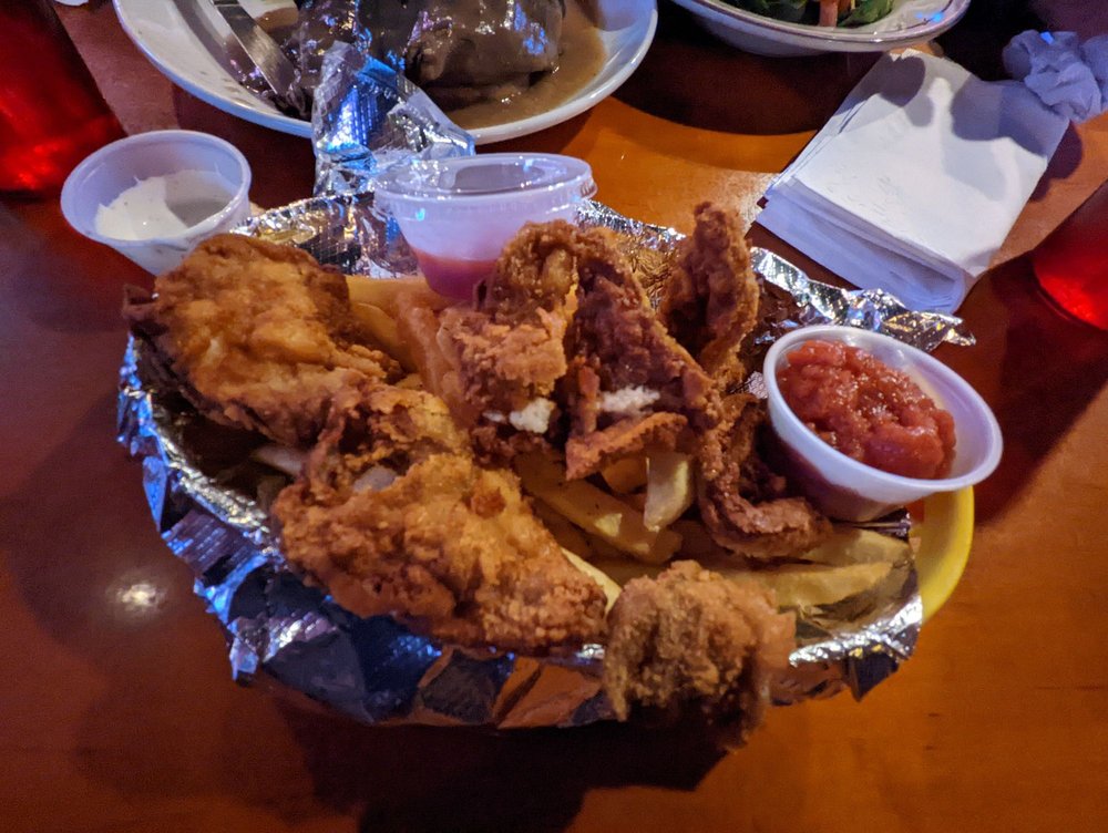 THE RUSTY BUCKET BAR AND GRILL - Updated May 2026 - 39 Photos & 115 ...