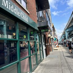 MIDDLE CHILD CLUBHOUSE - Updated December 2024 - 718 Photos & 270 ...