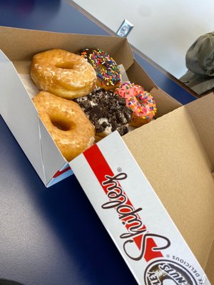 SHIPLEY DO-NUTS - Updated November 2024 - 20 Photos & 19 Reviews - 896 ...