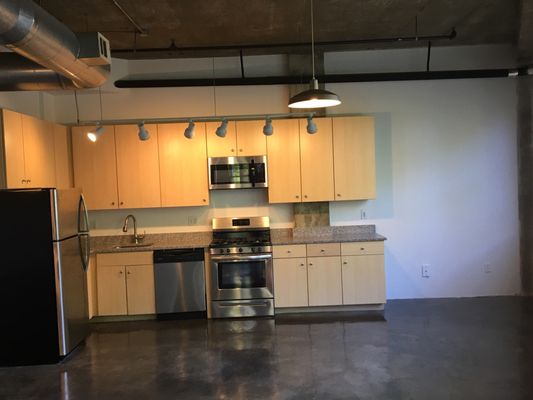 ICE HOUSE LOFTS - Updated October 2025 - 19 Photos - 105 Sycamore Pl ...