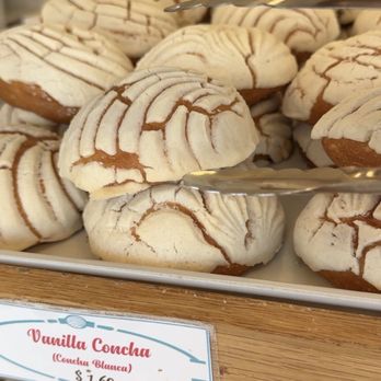 LA CONCHA BAKERY - Updated January 2025 - 385 Photos & 261 Reviews ...