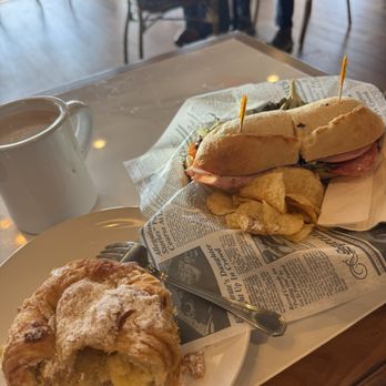 SOCIALITE CAFE - Updated October 2025 - 43 Photos & 27 Reviews - 4011 ...