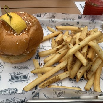 JUNCTION BISTRO BAR AND BAKERY - Updated May 2025 - 204 Photos & 100 ...