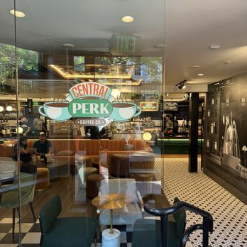 CENTRAL PERK CAFE - Updated July 2025 - 257 Photos & 71 Reviews - 205 ...