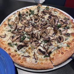 BLUE ROCK PIZZA & TAP - Updated July 2025 - 85 Photos & 28 Reviews ...
