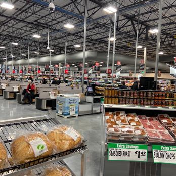 WINCO FOODS - Updated October 2025 - 45 Photos & 38 Reviews - 7130 S ...