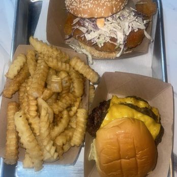 PAPI SMASH’D BURGER - Updated December 2024 - 287 Photos & 151 Reviews ...