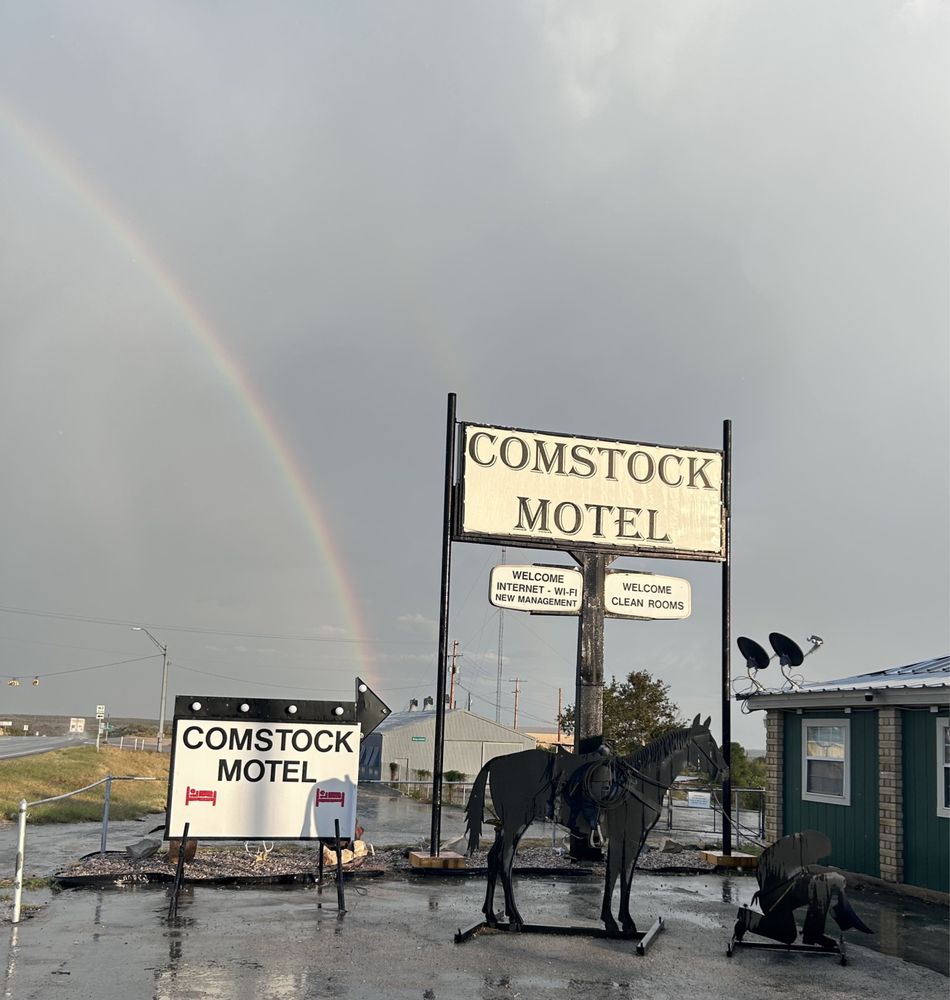 COMSTOCK MOTEL - Updated December 2025 - 20 Reviews - 31984 Hwy 90 W ...