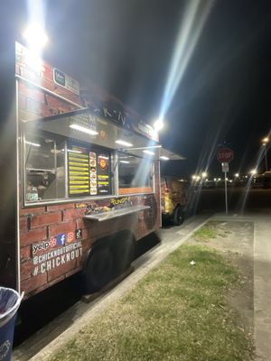 CHICK-N-OUT - Updated August 2025 - 66 Photos & 54 Reviews - 201 E Ball ...