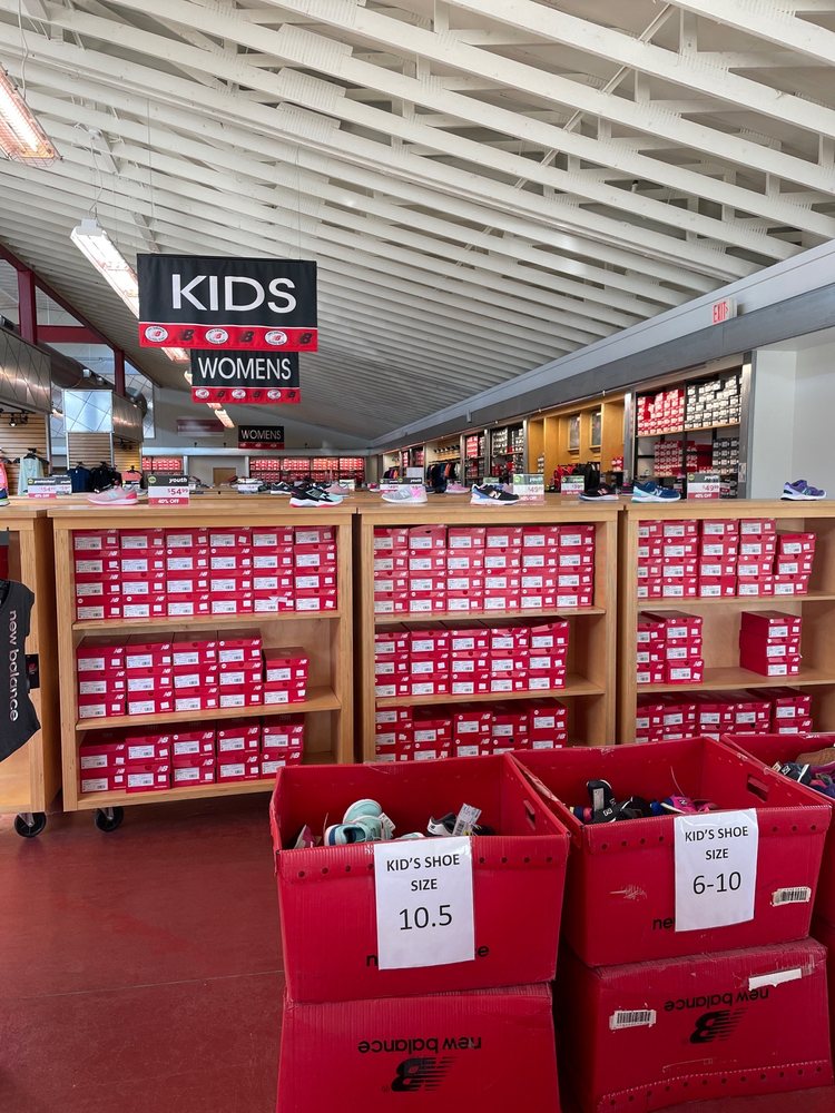 NEW BALANCE FACTORY STORE - 14 Photos & 14 Reviews - 19 Industrial Way ...