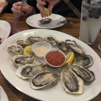 SHUCKER’S OYSTER BAR - Updated December 2025 - 203 Photos & 353 Reviews ...