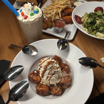 MAVRIX - Updated January 2026 - 311 Photos & 293 Reviews - 9139 Talking ...