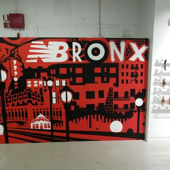 NYRR RUNCENTER FEATURING THE NEW BALANCE RUN HUB - Updated August 2024 ...