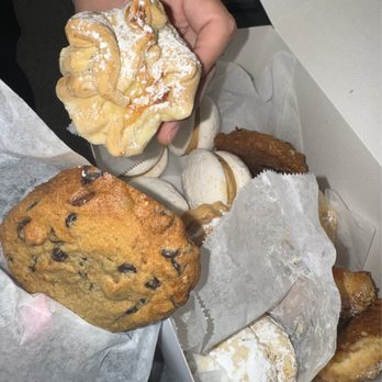 LIDO BAKERY - Updated December 2025 - 415 Photos & 447 Reviews - 3001 N ...
