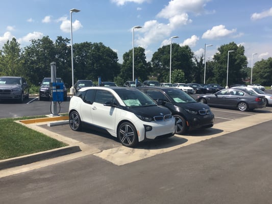 BMW OF KANSAS CITY SOUTH - Updated November 2025 - 25 Photos & 58 ...