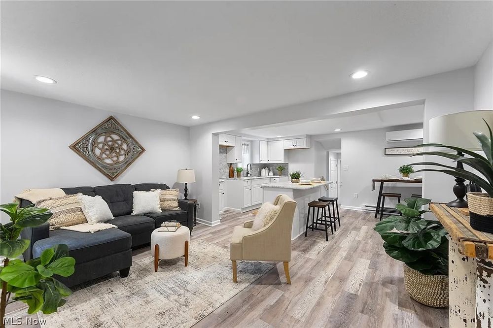 AUGUSTINE CONSTRUCTION - Updated February 2025 - Request Consultation - Girard, Ohio - Flooring ...