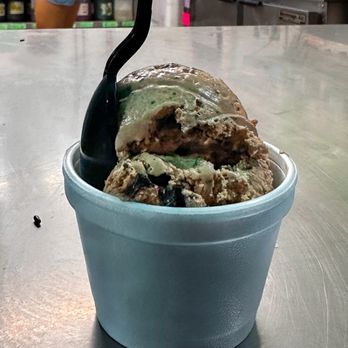 PIZZI FARM MARKET, DELI & ICE CREAM SHOPPE - Updated May 2026 - 114 ...