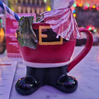 CLOUGH CLUB - Updated October 2025 - 140 Photos & 116 Reviews - 212 ...