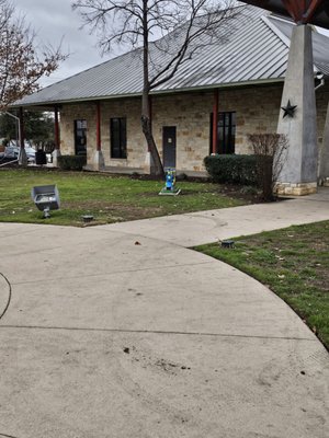 LEANDER PUBLIC LIBRARY - Updated September 2025 - 65 Photos & 37 ...