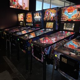 FREEPLAY - Updated December 2025 - 61 Photos & 19 Reviews - 3015 Gulden ...