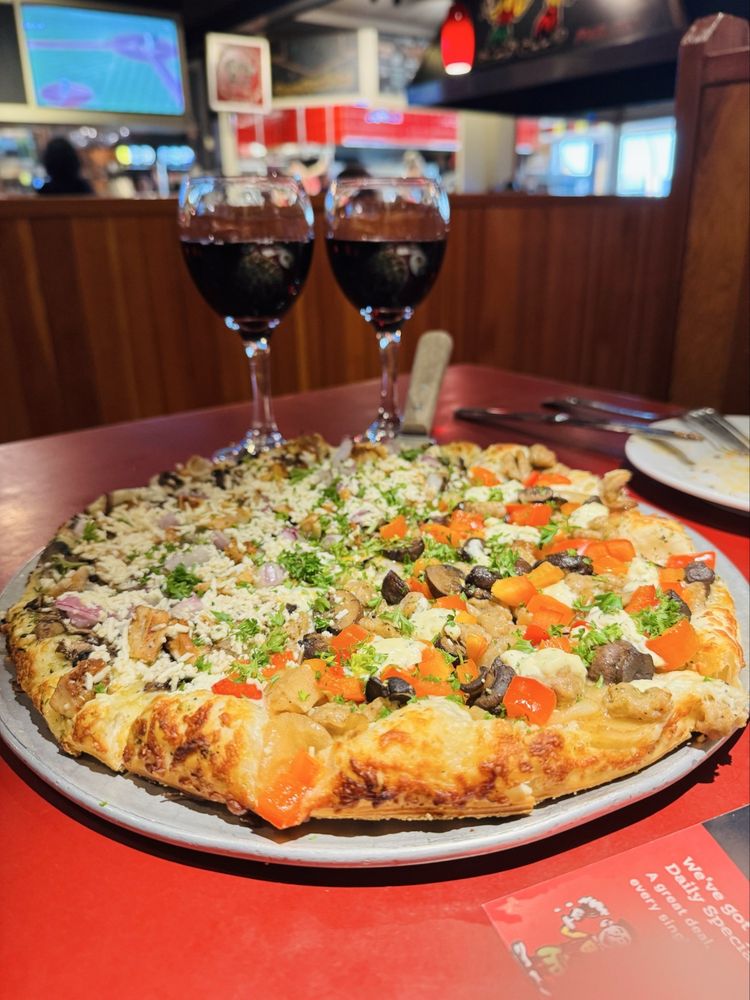 ME-N-ED’S PIZZA PARLORS - Updated January 2026 - 34 Photos & 54 Reviews ...