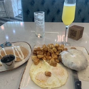 THE BRUNCH DISTRICT - Updated July 2024 - 139 Photos & 70 Reviews ...