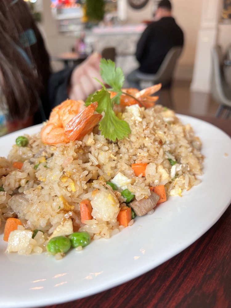PHO LY - Updated June 2026 - 82 Photos & 60 Reviews - 305 W Main St, St ...