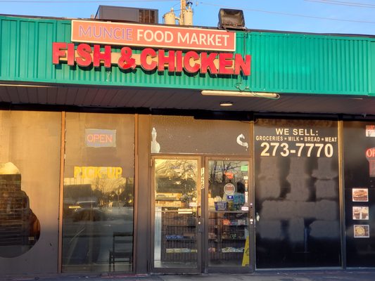 MUNCIE MARKET FISH & CHICKEN - Updated December 2025 - 1428 S Walnut St ...