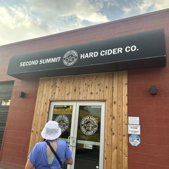 SECOND SUMMIT HARD CIDER - Updated December 2025 - 54 Photos & 37 Reviews - 4010 S Main St ...