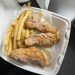 SUPER SHARKS FISH & CHICKEN - Updated August 2025 - 21 Photos & 49 ...