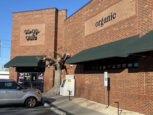 DEEP ROOTS MARKET - Updated October 2025 - 115 Photos & 83 Reviews ...