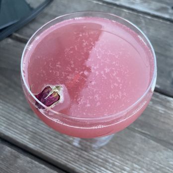 UP ROOM - Updated May 2025 - 293 Photos & 142 Reviews - 2018 W North ...