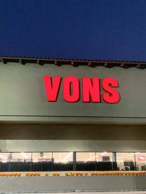 VONS - 69 Photos & 128 Reviews - Grocery - 16830 San Fernando Mission ...