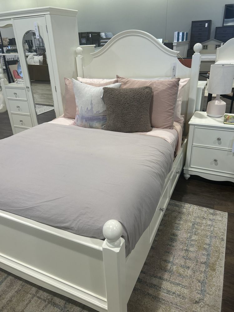 LIVING SPACES - Updated January 2026 - 26 Photos & 23 Reviews - 18240 ...