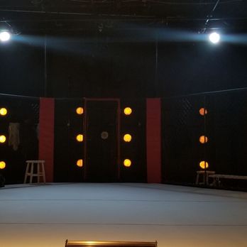 KNOW THEATRE OF CINCINNATI - Updated May 2026 - 556 Photos & 70 Reviews ...