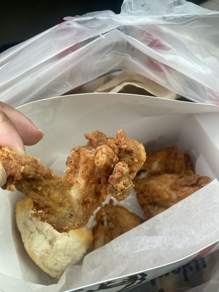 KFC - Updated December 2025 - 16 Photos & 32 Reviews - 8966 Madison ...