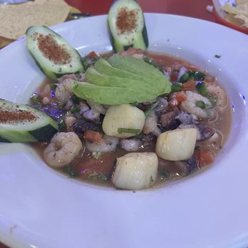 LAGO MARISCOS - Updated March 2025 - 341 Photos & 196 Reviews - 2329 ...