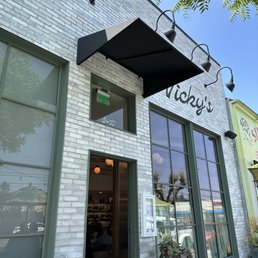 VICKY’S ALL DAY - Updated January 2026 - 795 Photos & 455 Reviews ...