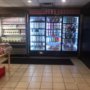 LEO’S BAKERY & DELI - 207 Photos & 174 Reviews - 101 Despatch Dr, East ...