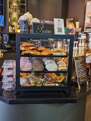 PURE GRIND COFFEE & JUICE BAR - 35 Photos & 13 Reviews - 1006 H St ...