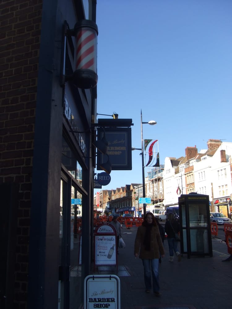 THE BROMLEY BARBER SHOP - 24 High Street, London, United Kingdom - Fish ...