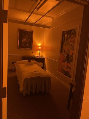 MASSAGE VACATION - Updated April 2026 - 12 Photos - 7715 East 111th St ...