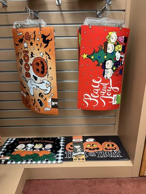 SNOOPY’S GALLERY & GIFT SHOP - 368 Photos & 55 Reviews - 1667 W Steele ...