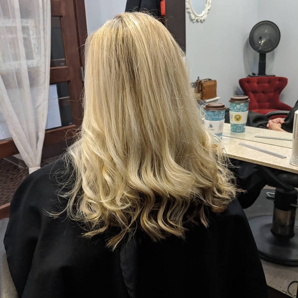 DIMENSIONS - 2918 Crossing Ct, Champaign, Illinois - Hair Salons ...