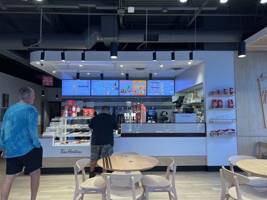 TIM HORTONS - Updated August 2025 - 40 Photos & 25 Reviews - 13451 ...