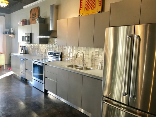 611 GATHERING PLACE - 28 Photos - 611 Harrison Ave, Harrison, Ohio ...