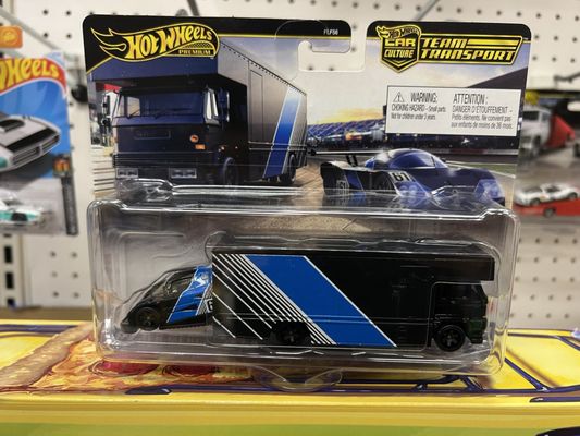 TARGET - Updated December 2025 - 2187 Photos & 677 Reviews - 1288 ...